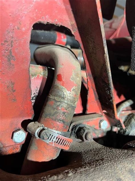 DT-414 Top Mounted Breather Tube Routing - Projects, Builds, & Restorations - Red Power Magazine ...