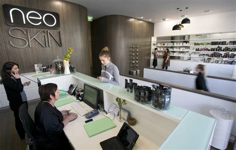 YOU GLOW GIRL - HOW NEO-SKIN WILL CHANGE YOUR COMPLEXION - Couturing.com