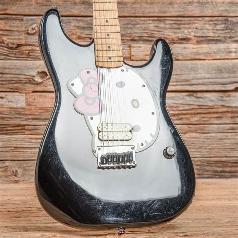 Squier Hello Kitty Stratocaster Black 2006 – Chicago Music Exchange