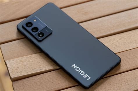 Lenovo Legion Y70 ấn tượng ra sao khi sở hữu mức giá 14,6 triệu đồng ...