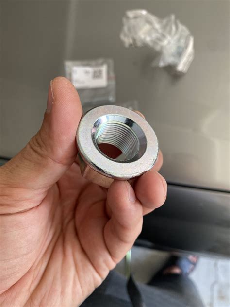 Замена ступичной гайки и шплинтов — Nissan Bluebird Sylphy (G10), 1,8 л ...
