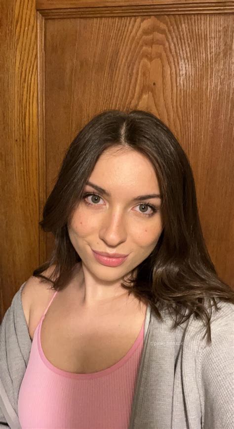 First post here, hi!!:) | Scrolller