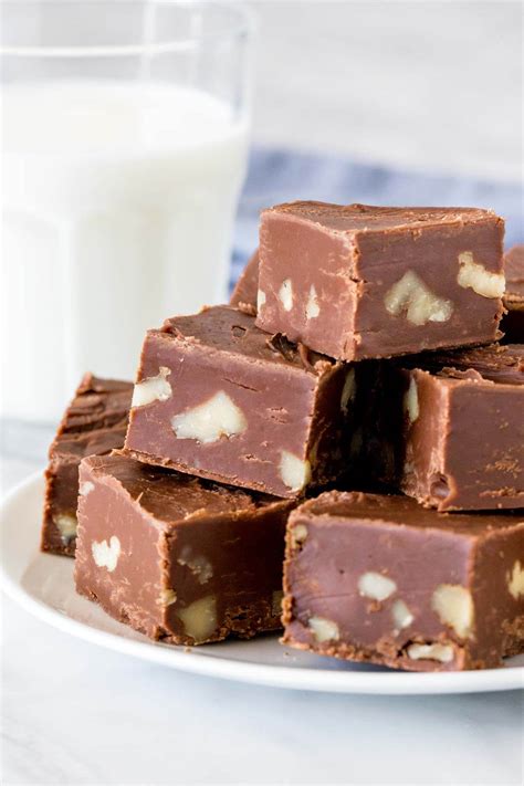 Marshmallow Fluff Fantasy Fudge Recipe at Charlotte Mcgowan blog