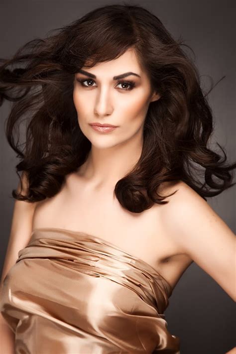 Andreea Zoia Model on Modelisto