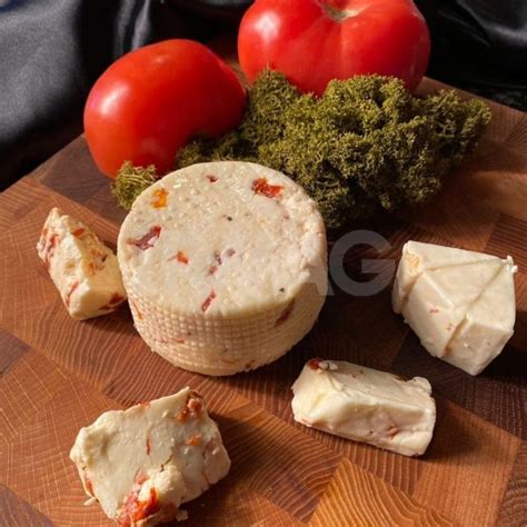Сыр Артсыр Качотта с Вяленными томатами (150 г) - IRMAG.RU