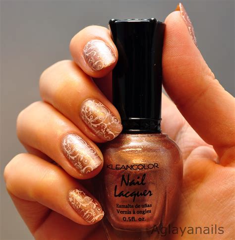 Aglayanails: White Frappucino