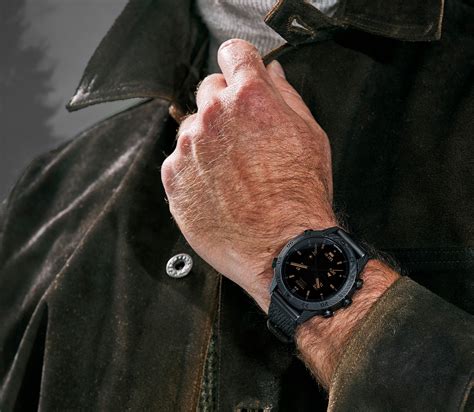 GARMIN MARQ Commander 2 Carbon Edition - GARMIN Macedonia