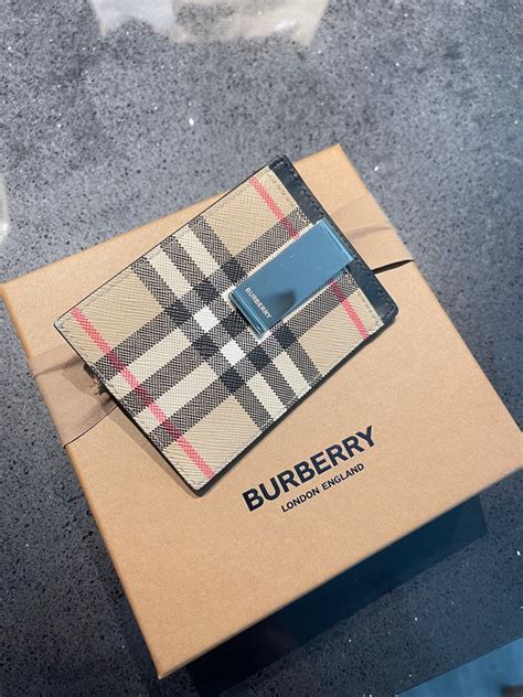 Burberry Cardholder, Luxury, Bags & Wallets on Carousell