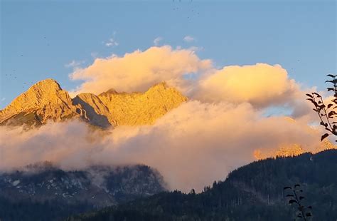 Alpenglühen