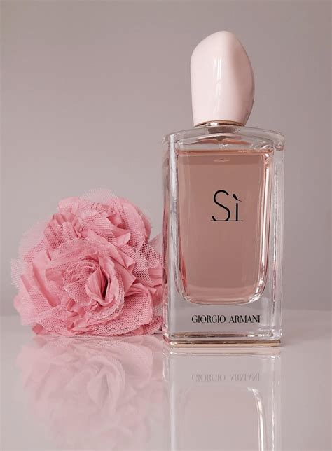 Si Eau de Toilette Giorgio Armani аромат — аромат для женщин 2015