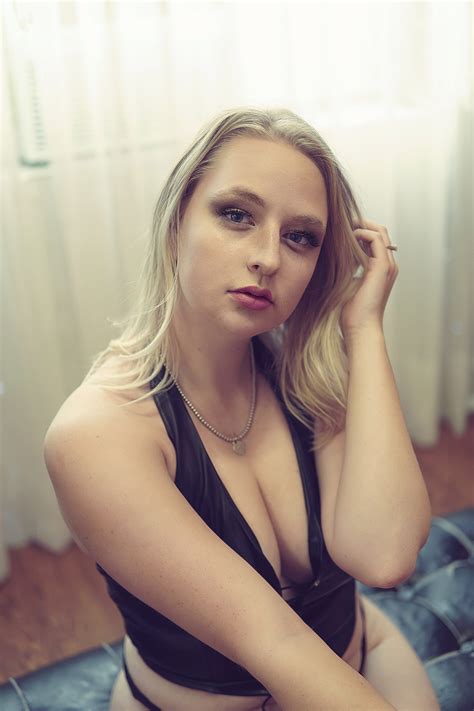 Intimate on Behance