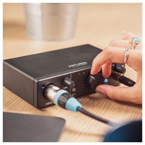 Arturia MiniFuse 1 USB Audio Interface, Black at Gear4music
