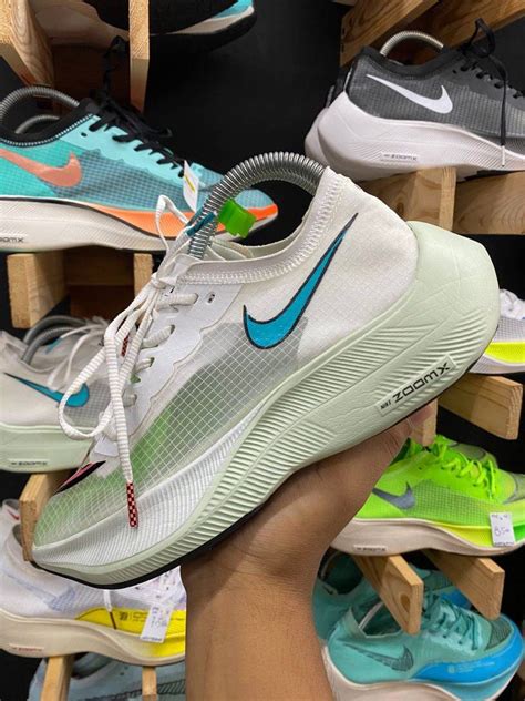 Nike Vaporfly (5.5UK), Women's Fashion, Footwear, Sneakers on Carousell