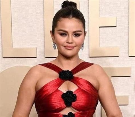 Selena Gomez reflects on body changes in then & now Instagram posts | MorungExpress ...