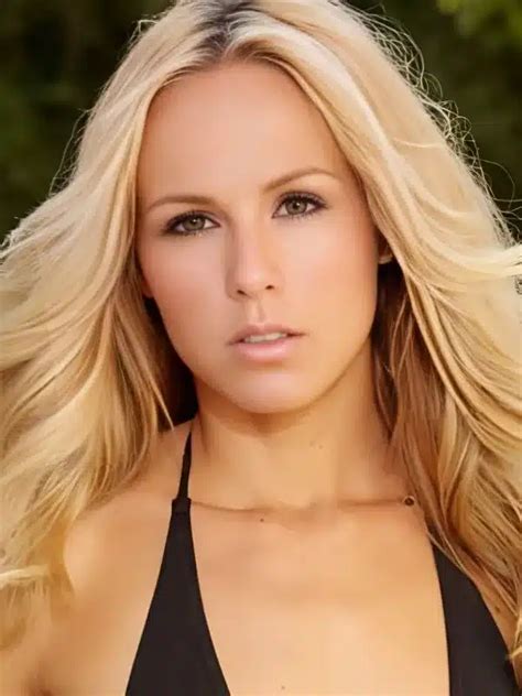 Bronwin Aurora Biography, Wiki, Height, Career, Net Worth, and More