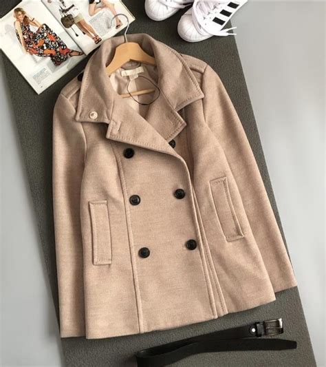 Брендовое стильное пальто h&m этикетка — цена 549 грн в каталоге Пальто ...