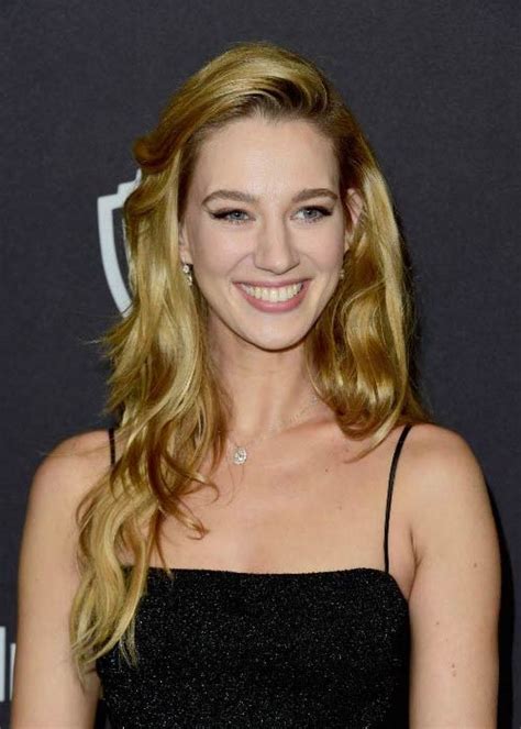 Yael Grobglas Height Weight Body Statistics - Healthy Celeb