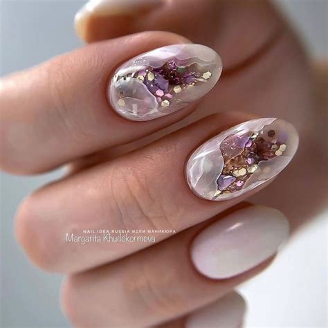 Pin by Анна Вальян on 💅Нейл-арт 💅 | Minimalist nail art, Gem nails ...
