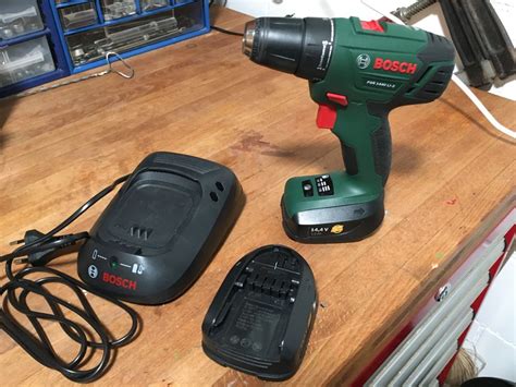 Bosch Akku-Bohrschrauber PSR 1440 LI-2 / inkl. Ladestation (Gebraucht ...