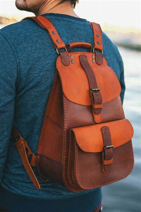 Стена | ВКонтакте | Mochilas de cuero hombre, Mochila de cuero marrón ...