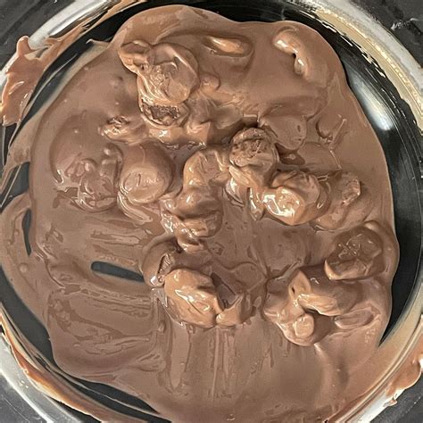 Choco-bomb-choco-melting | Culinary Shades