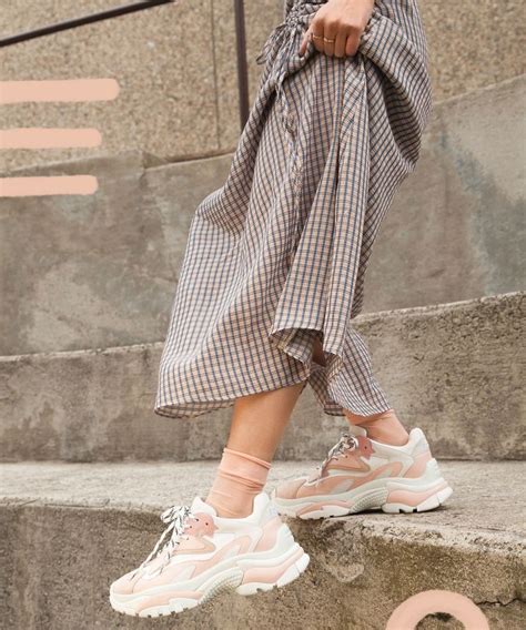 Pin by Гульназ Ягафарова on Кроссы | Fashion, Older women fashion ...