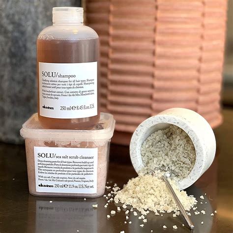 Davines SOLU Shampoo – Blow Dry