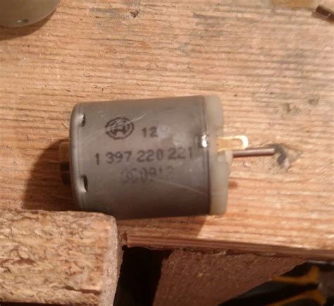 очиститель фар вольво v40 2002 — DRIVE2