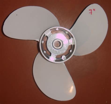 Винт гребной Zongshen 8 1/2 x 7 (шпоночный) (Z T4, T5, T6) купить по ...