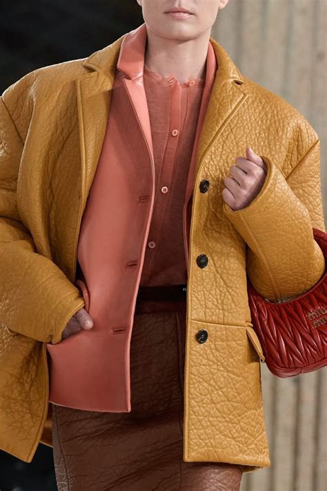 Pin by Veta on 2024 | How to wear, Winter fashion outfits, Ready to wear