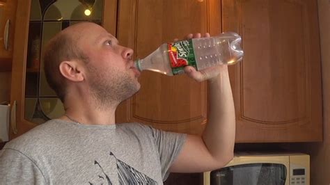 Как я пробовал Спрайт арбуз с огурцом. I tried a Sprite melon with ...