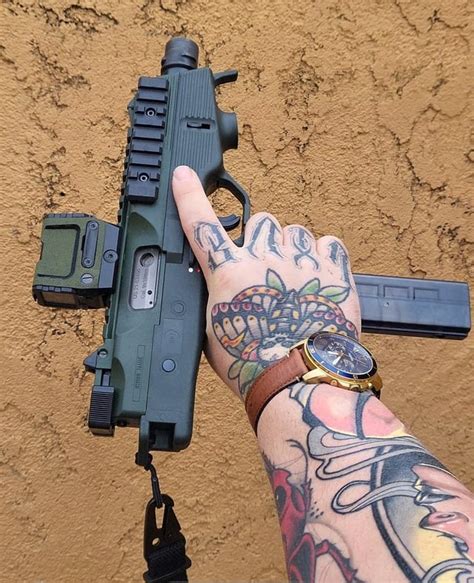 Holosun AEMs with lowmount actually looks decent. : r/bruggerthomet