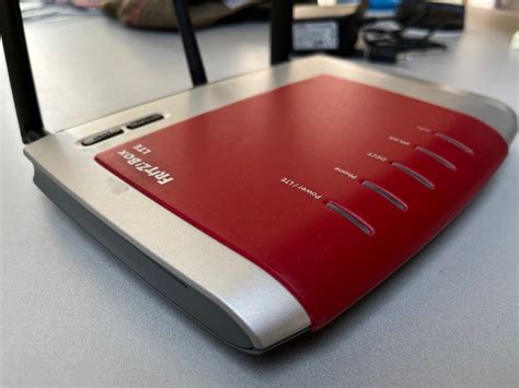 FRITZ!Box 6840 LTE - hiter in kakovosten router - brezhiben