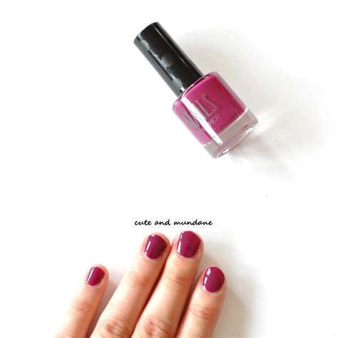 Cute and Mundane: TOPSHOP Fall / Winter 2014 collection review + swatches