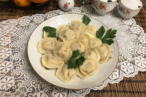 Пельмени со свининой. Как делать пельмени в домашних условиях.