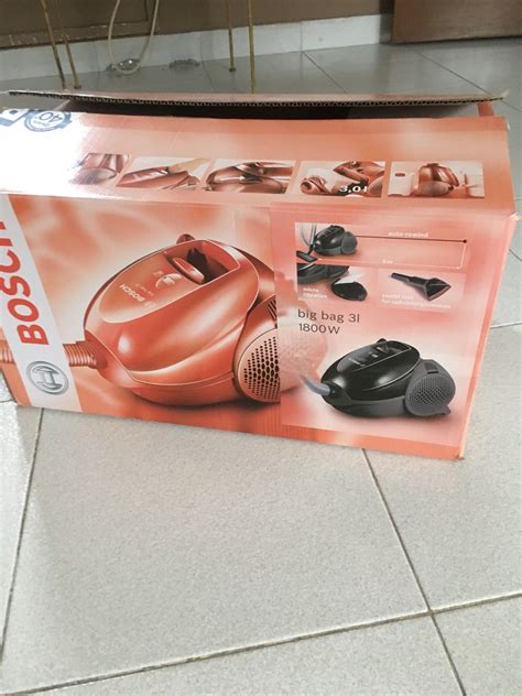 Bosch big bag 3L 1800W vaccum cleaner, TV & Home Appliances, Vacuum ...