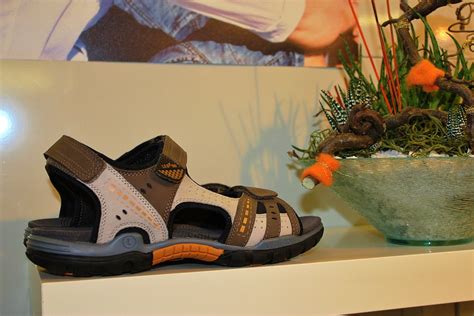 HofeR Schuhe Grein | strudengau.tv