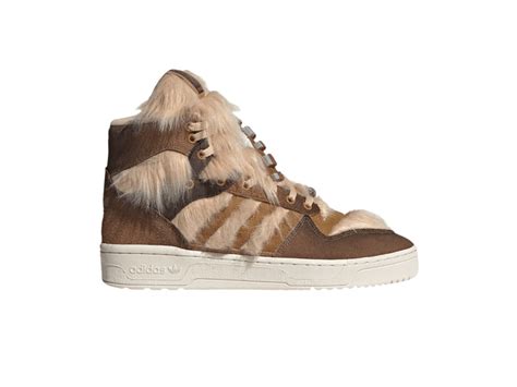 Кроссовки Star Wars x adidas Rivalry Hi Chewbacca купить оригинал ...