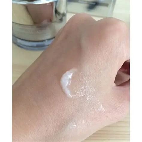 Крем для лица с платиной Ottie Platinum Aura Ultimate Capsule Cream