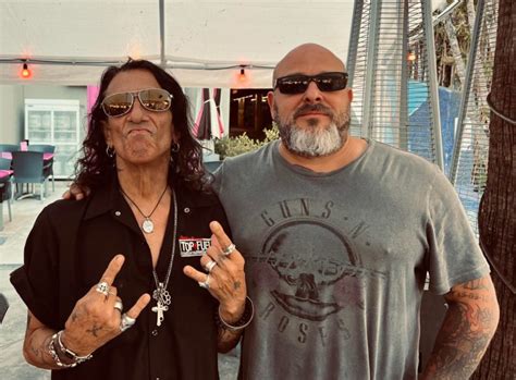Stephen Pearcy of RATT Signs to Golden Robot Records - Music Connection Magazine